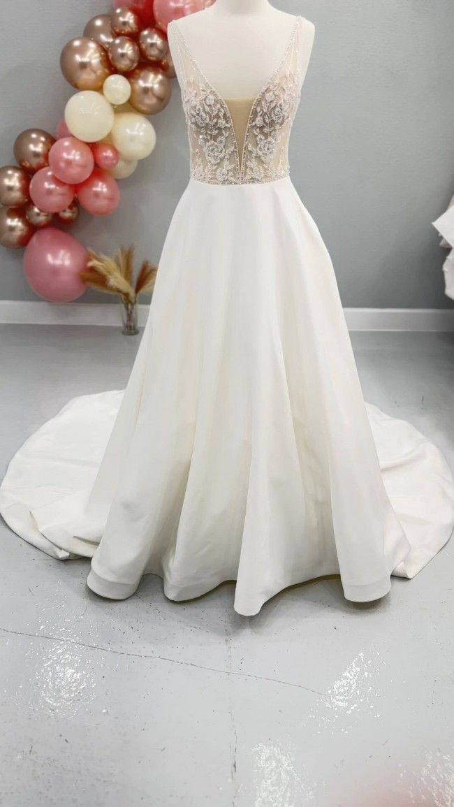 Justin Alexander Rings by Justin Alexander 55043 Sample Wedding Dress ...