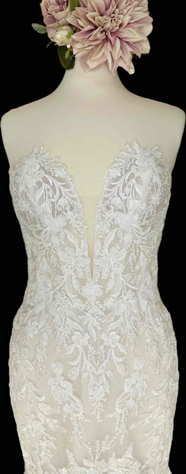 Maggie Sottero, Yolanda Sample Wedding Dress Save 49% - Stillwhite