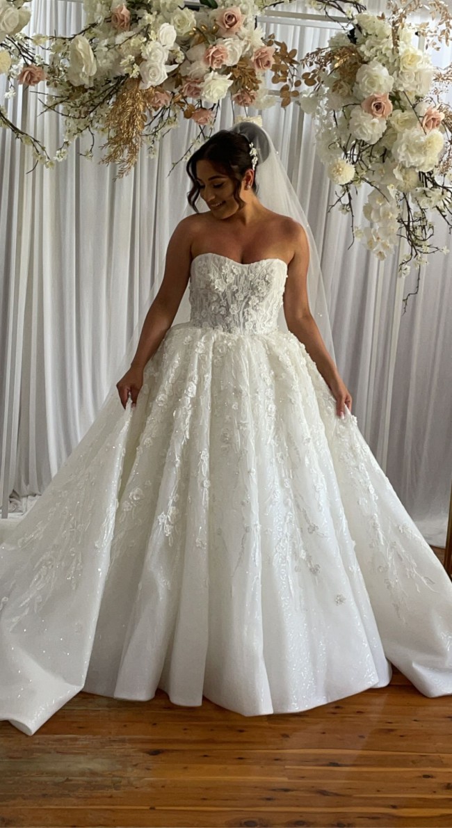 Thomas Lazar Wedding Dress - Stillwhite