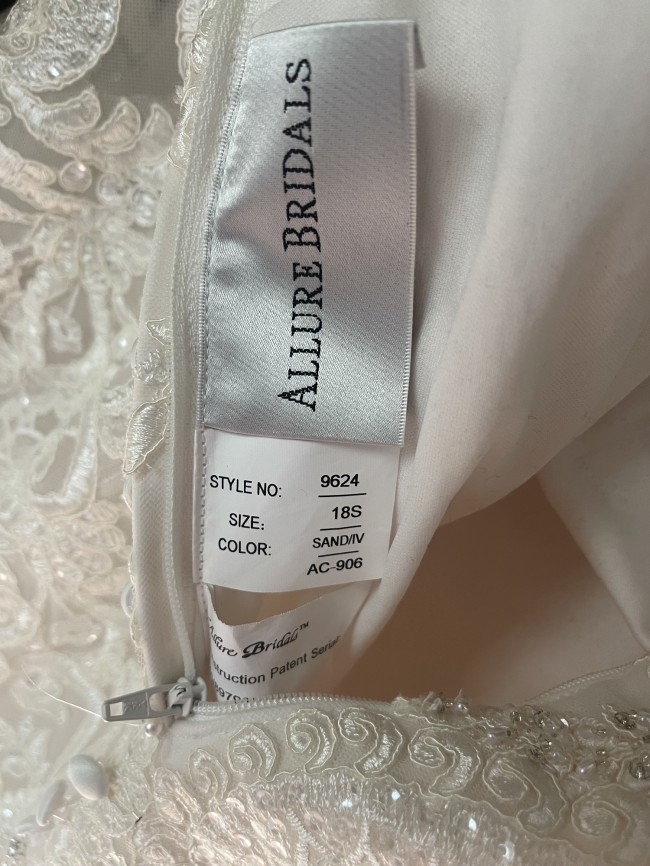 Allure Bridals 9624 New Wedding Dress Save 30% - Stillwhite