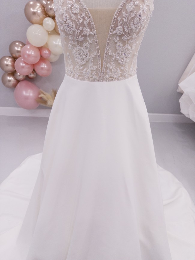 Justin Alexander Rings by Justin Alexander 55043 Sample Wedding Dress ...