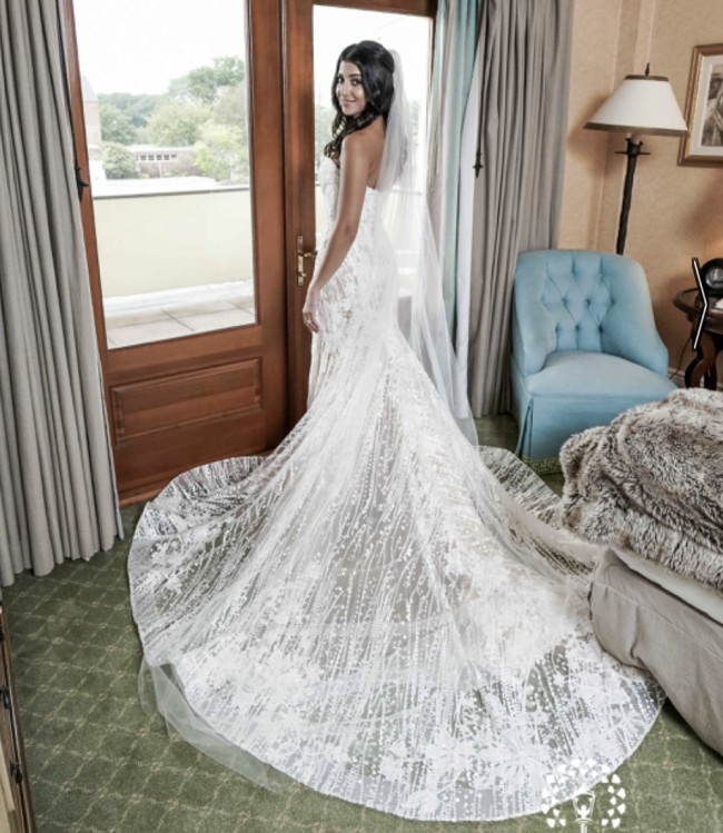 Allure Bridals, 9550 Preowned Wedding Dress Save 41% - Stillwhite