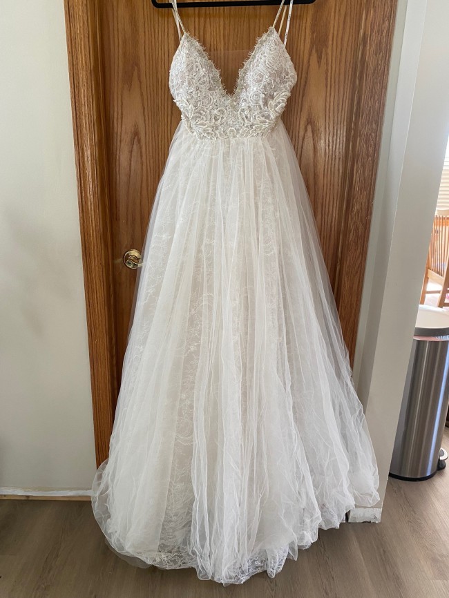 Alon Livne Monique Sample Wedding Dress Save 95% - Stillwhite