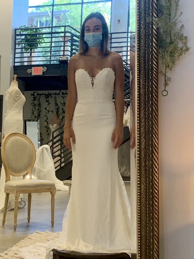 Lis Simon New Wedding Dress Save 25% - Stillwhite