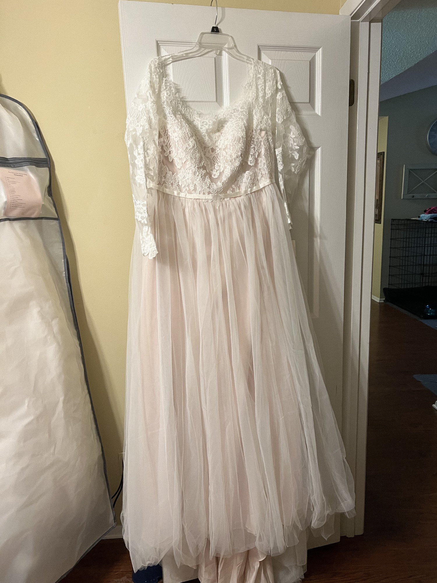 DB Studio New Wedding Dress Save 80% - Stillwhite