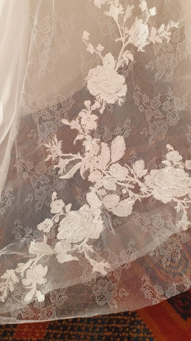 Chosen By KYHA Nova New Wedding Dress Save 40% - Stillwhite