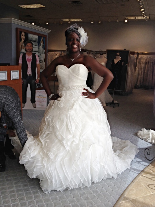Alfred Angelo Ariel princess/ ball gown Preowned Wedding Dress Save 66% ...
