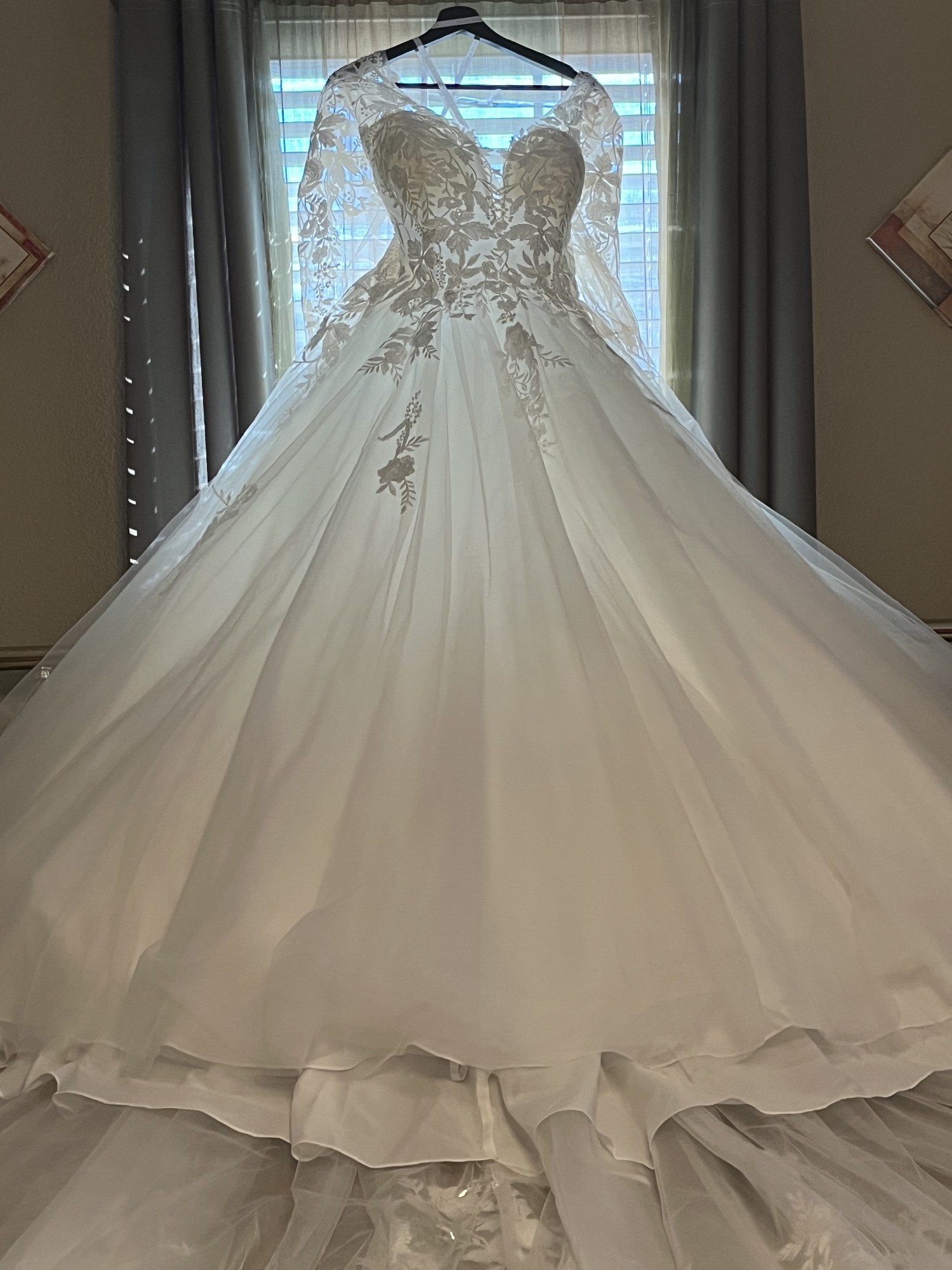 Allure Romance 3510 Wedding Dress Save 43% - Stillwhite