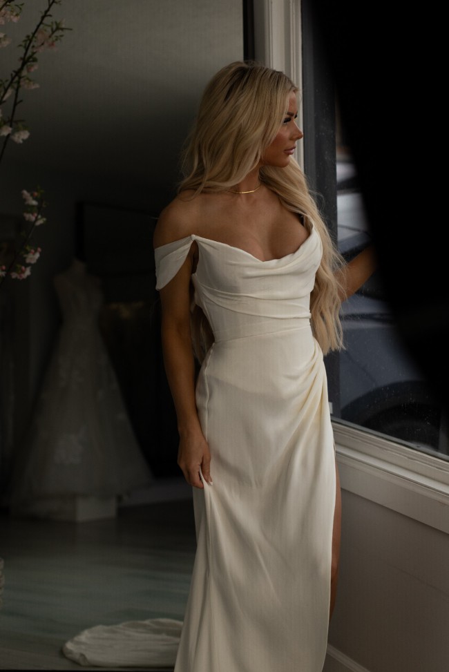 Katherine Tash Sample Wedding Dress Save 41% - Stillwhite