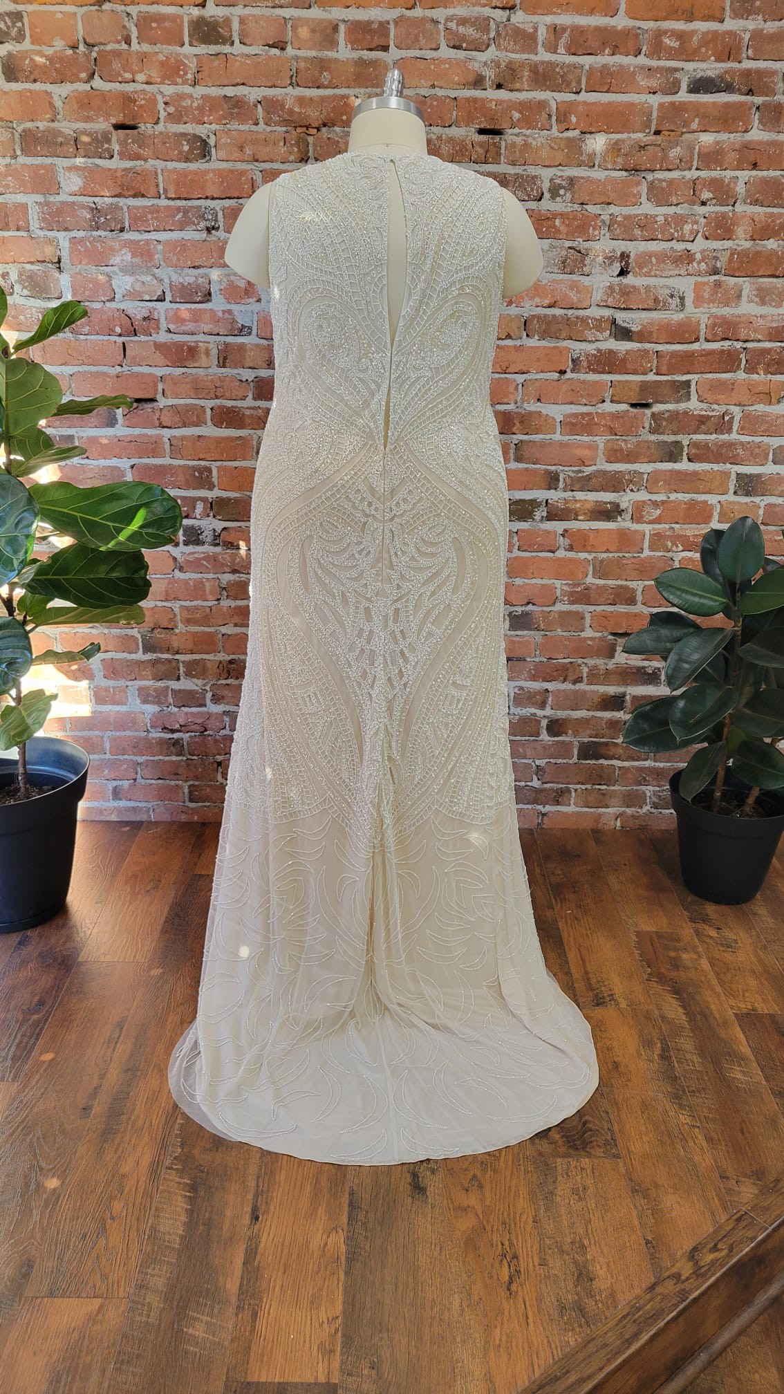 Lotus Threads Sample Wedding Dress - Stillwhite