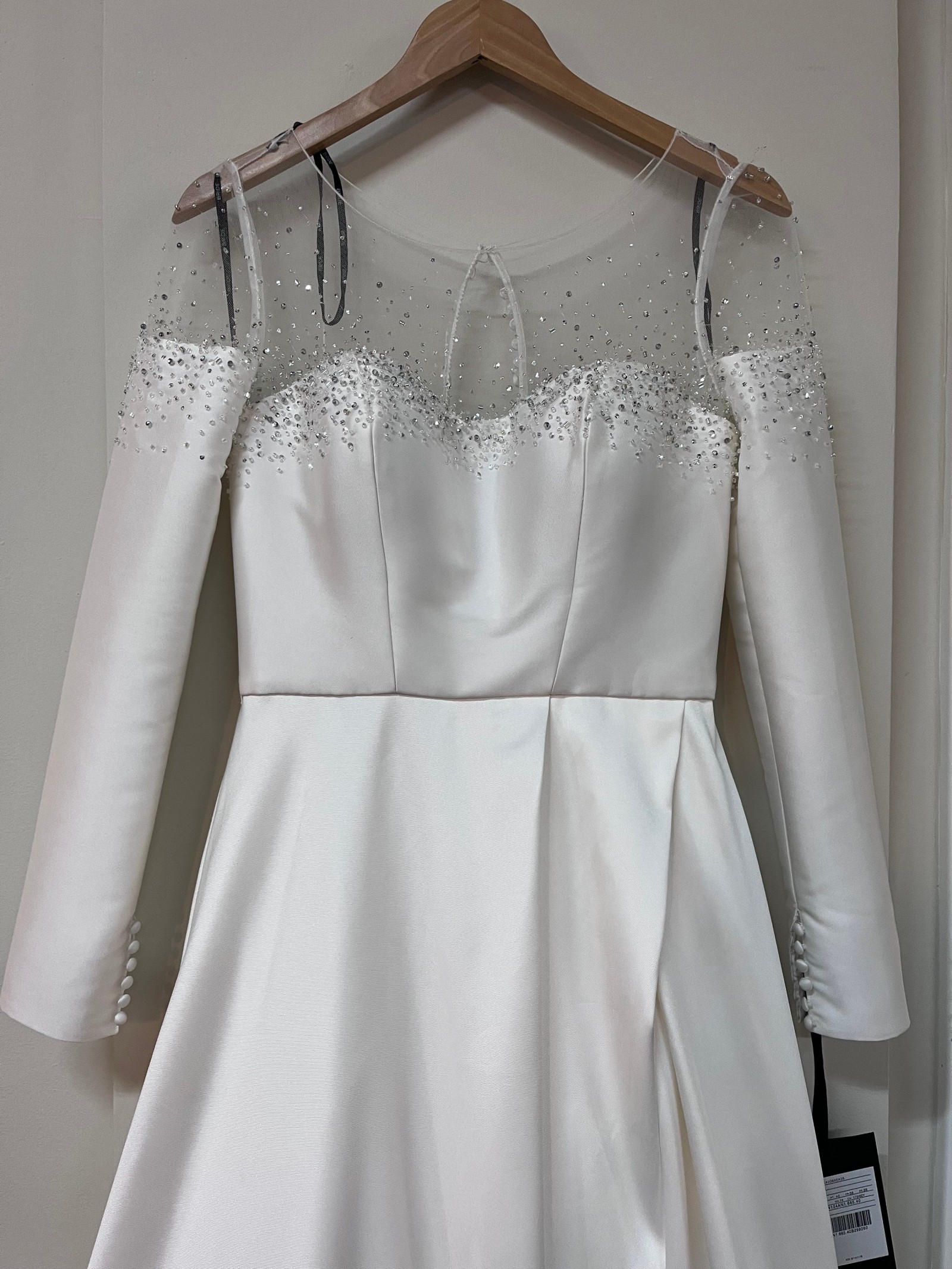 Vera Wang, Noah Sample Wedding Dress Save 20% - Stillwhite