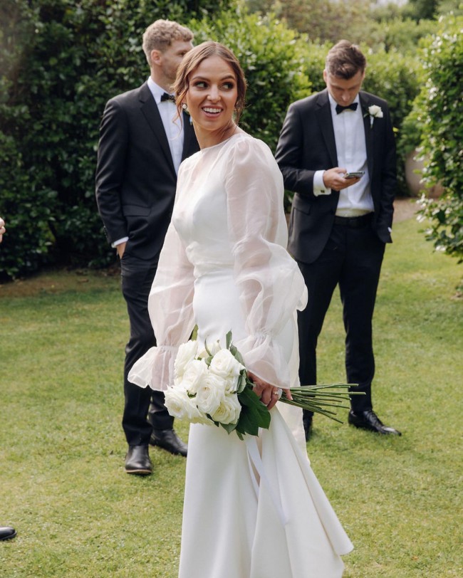 Trish Peng, Sarah Gown Wedding Dress Save 65% - Stillwhite