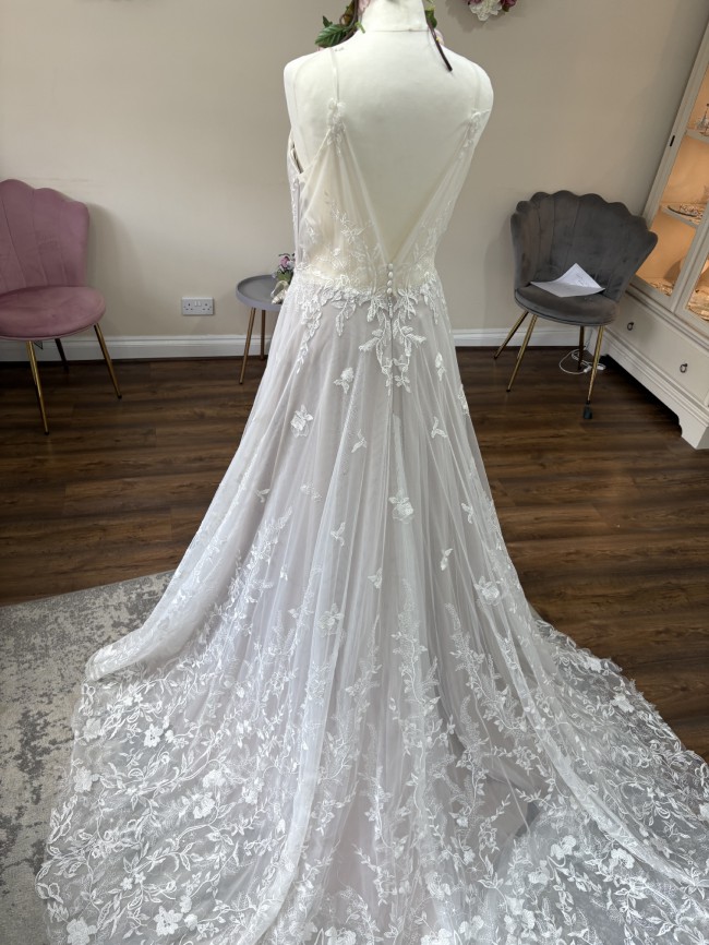 Madi Lane Sample Wedding Dress Save 64% - Stillwhite