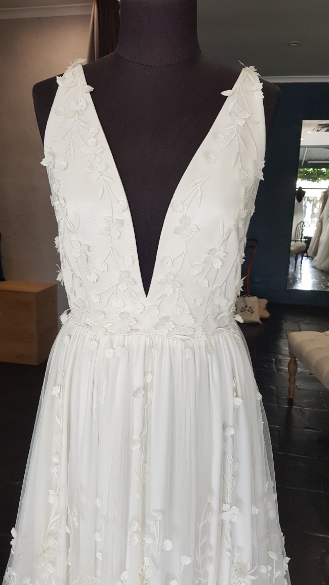 Alexandra Grecco Iris Sample Wedding Dress Save 41% - Stillwhite