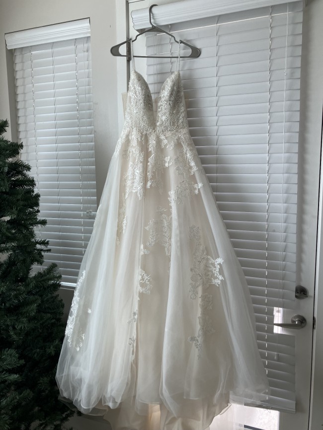 Serenity Bridal New Wedding Dress Save 75% - Stillwhite