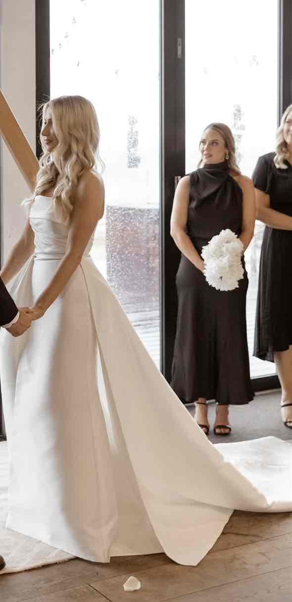 Jane Hill Nightingale Wedding Dress Save 38% - Stillwhite