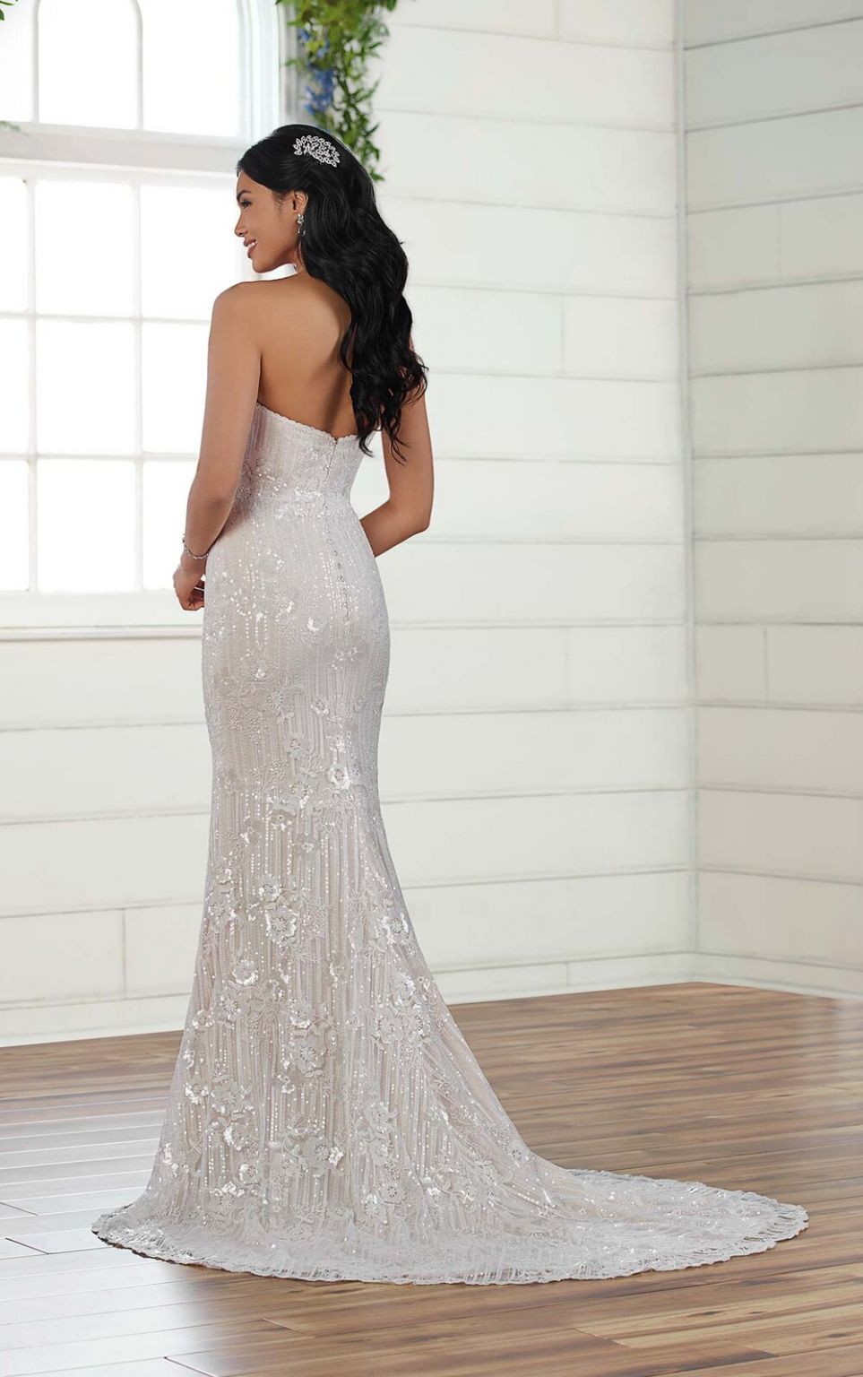 Essense of Australia, D3062 Sample Wedding Dress Save 36% - Stillwhite