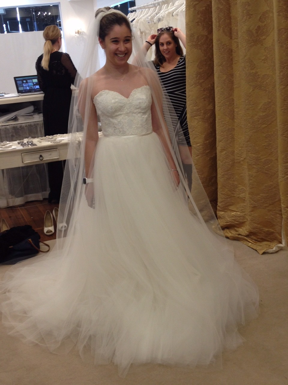 Lisa Gowing Amber New Wedding Dress Save 33% - Stillwhite