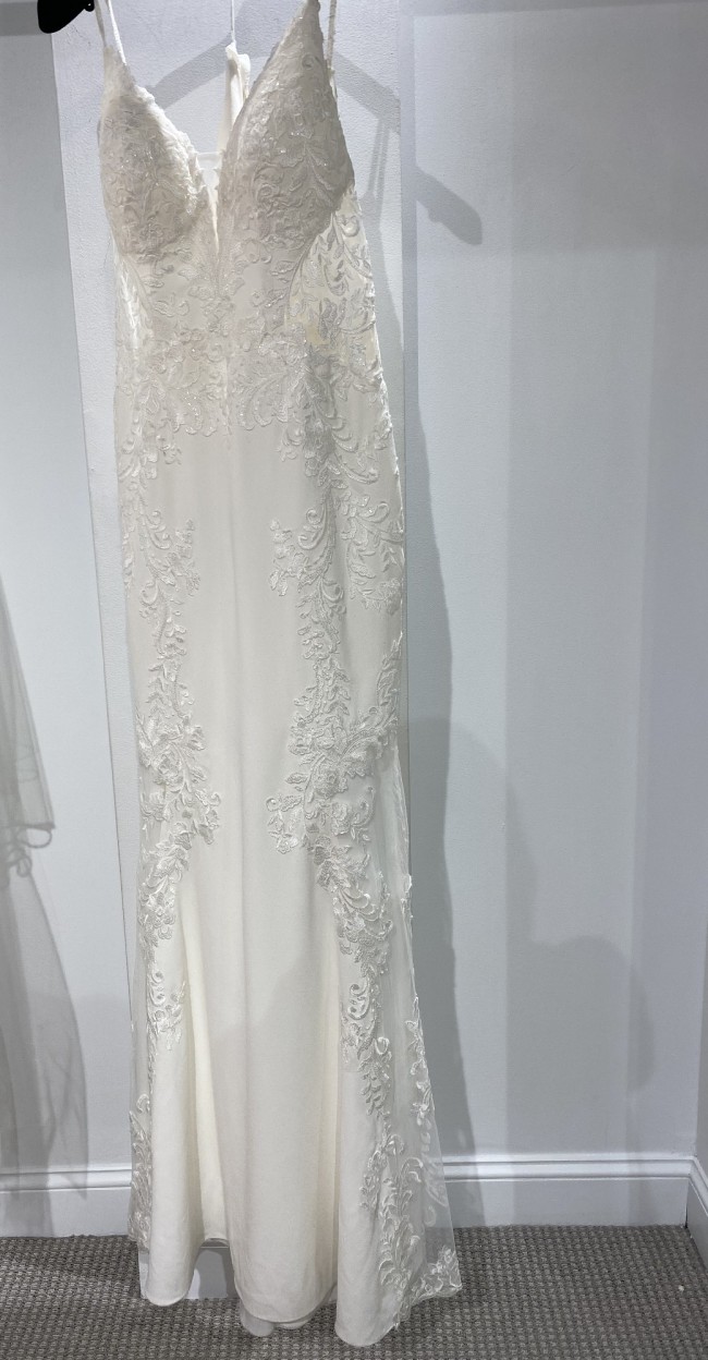 Stella York 7118 New Wedding Dress - Stillwhite