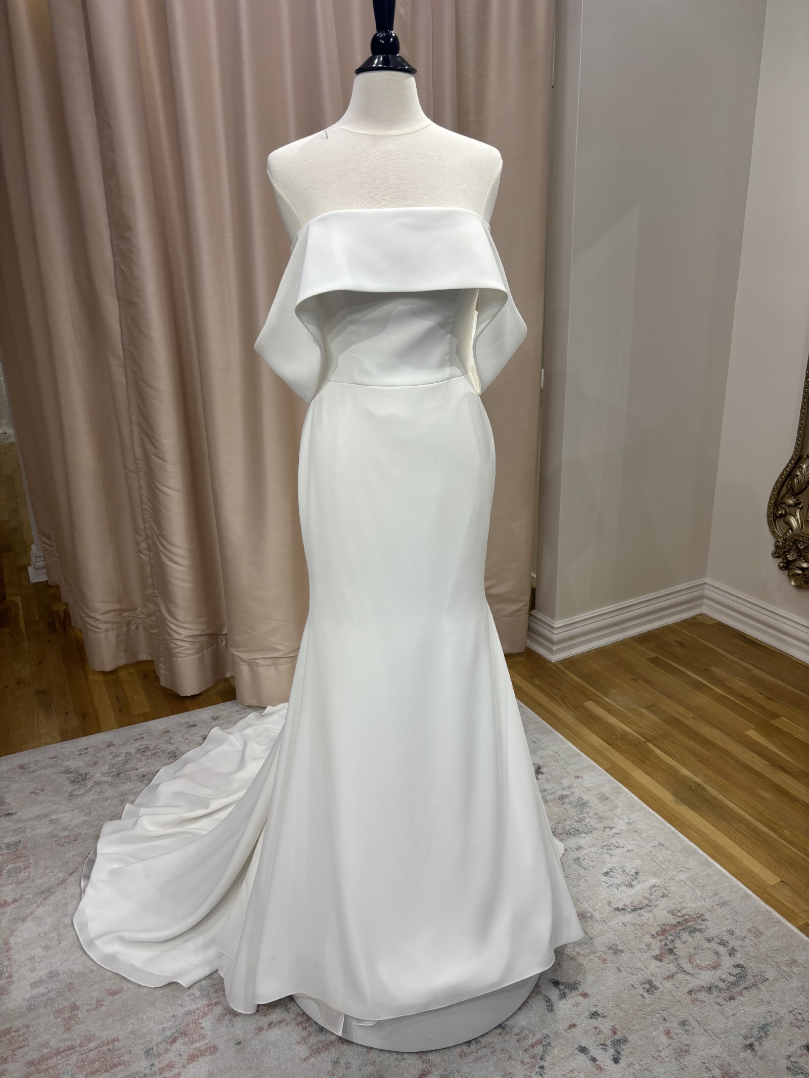 Mikaella Bridal Sample Wedding Dress Save 50% - Stillwhite