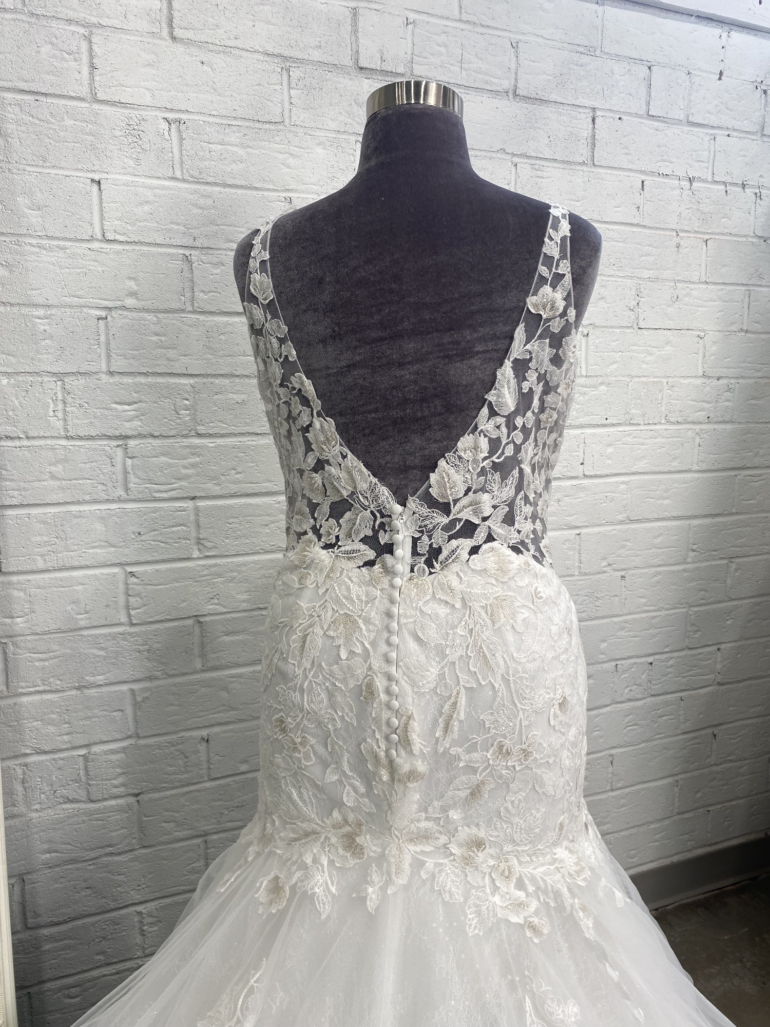 Moonlight Bridal Sample Wedding Dress Save 77% - Stillwhite