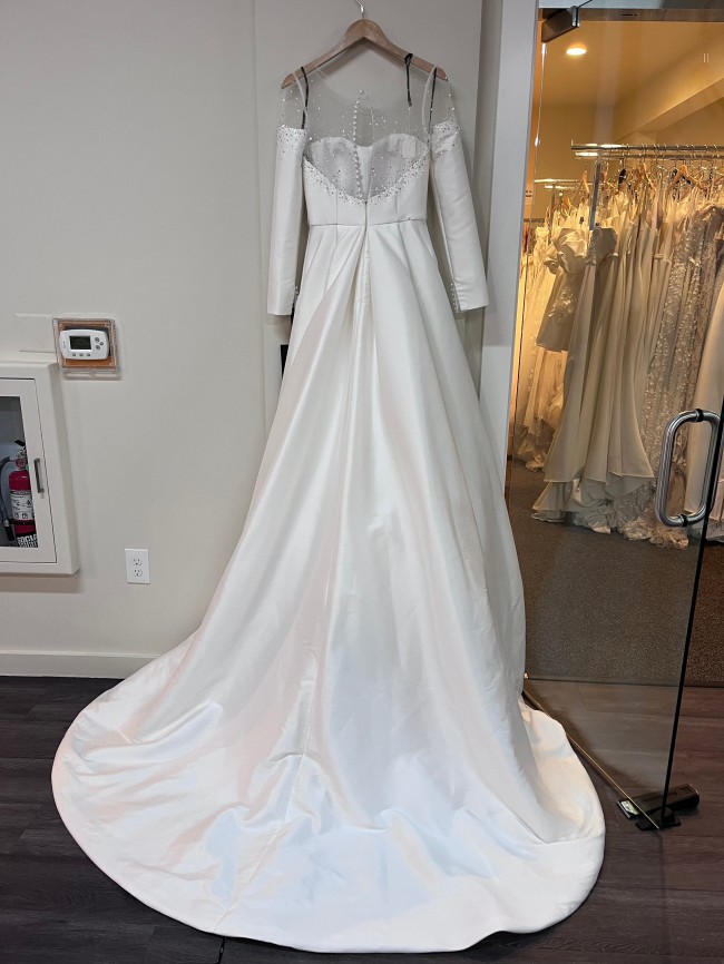 Vera Wang, Noah Sample Wedding Dress Save 20% - Stillwhite