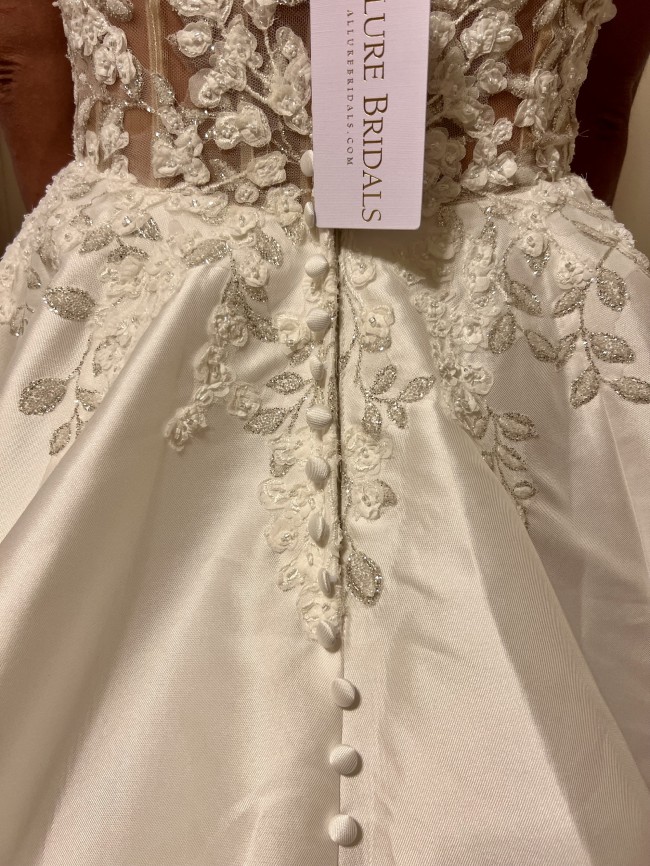 Allure Bridals 9954 New Wedding Dress Save 50% - Stillwhite