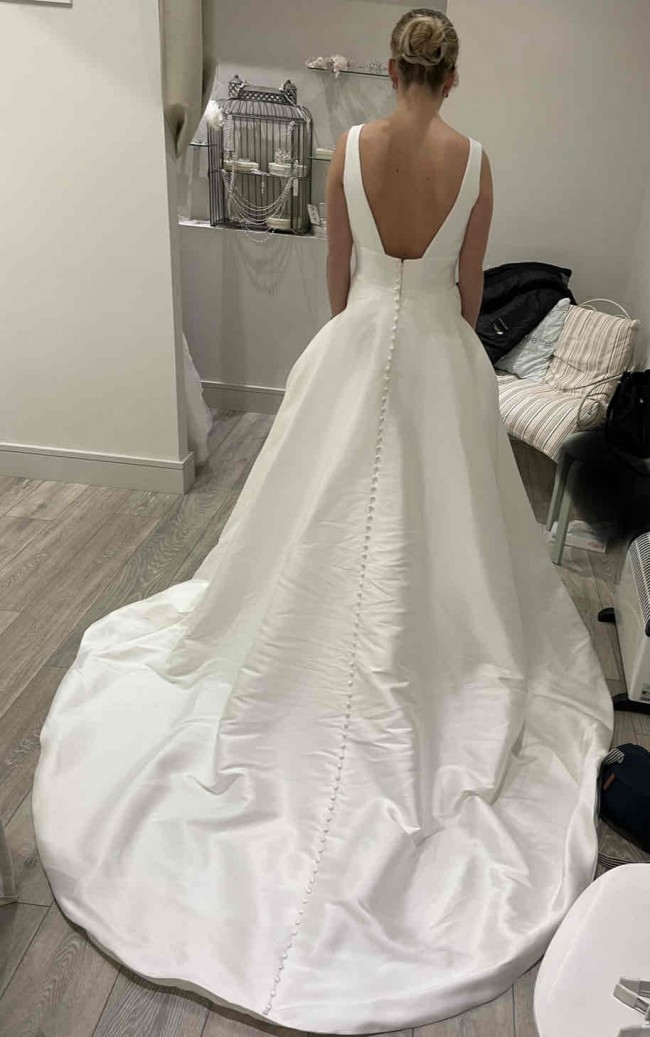 Stella York 7119 New Wedding Dress Save 33% - Stillwhite