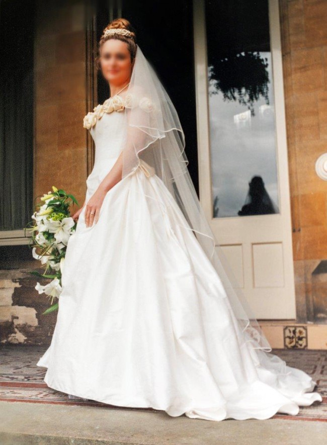 Catherine Rayner, Moonstone Wedding Dress Save 10% - Stillwhite