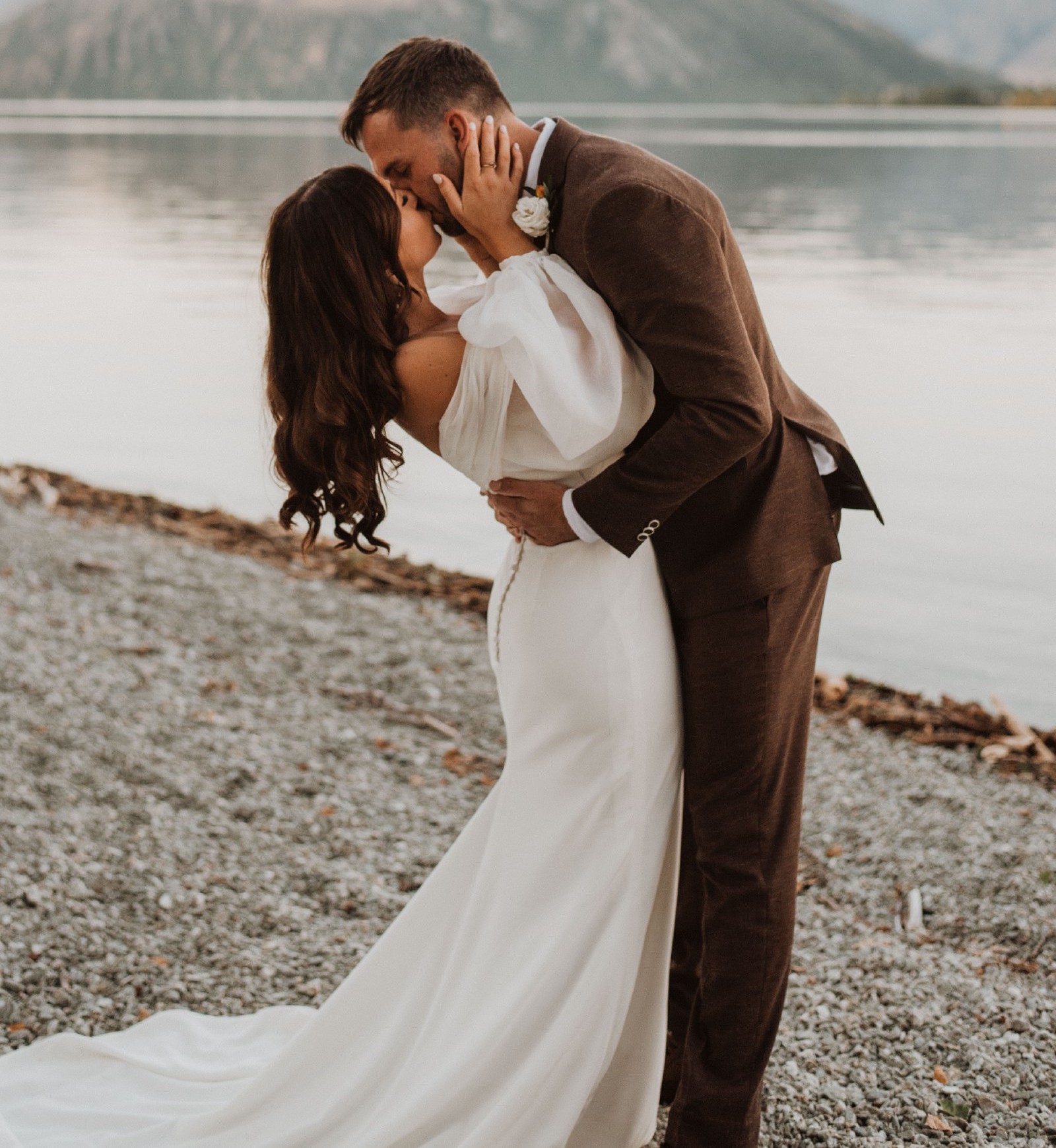 Chosen By KYHA, Hazel Wedding Dress Save 58% - Stillwhite