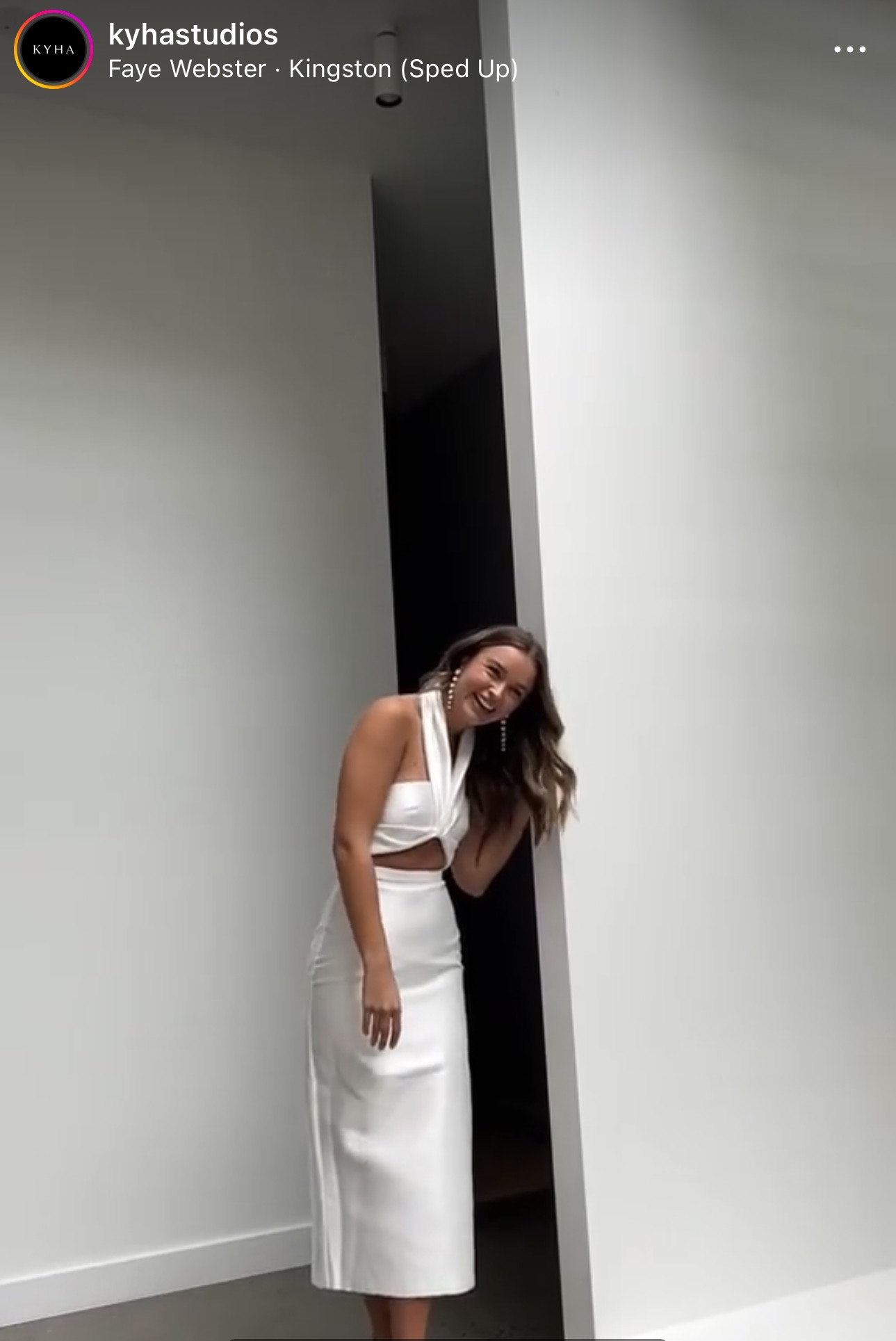 Chosen By KYHA New Wedding Dress Save 50% - Stillwhite