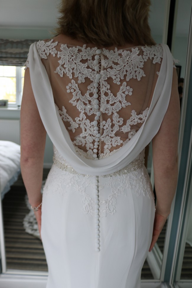 True Bride Sample Wedding Dress Save 75% - Stillwhite