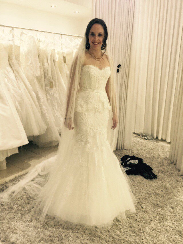 Pronovias Serilda Used Wedding Dress Save 56% - Stillwhite