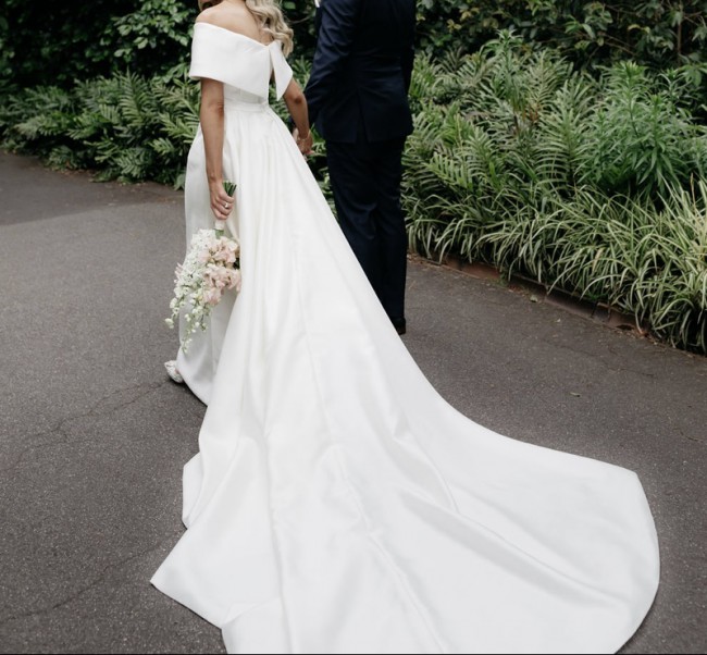 Eva Lendel, Jess Wedding Dress Save 69% - Stillwhite