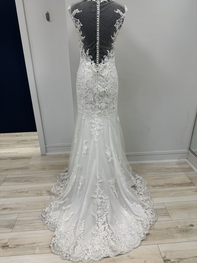 Jacquelin Exclusive, 19036 Sample Wedding Dress Save 39% - Stillwhite