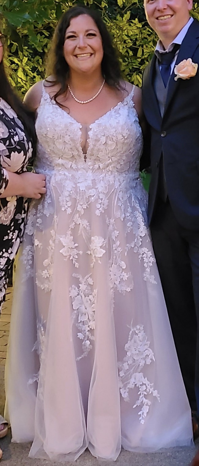 Allure Romance 3400 Wedding Dress Save 47% - Stillwhite