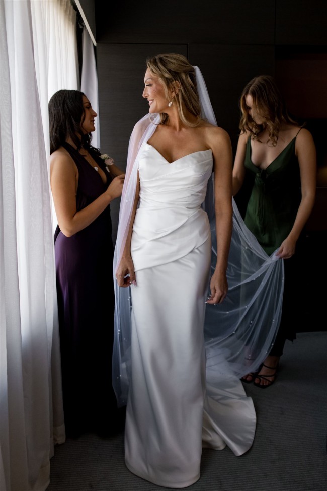 La Premiere Bridal Wedding Dress Save 44% - Stillwhite