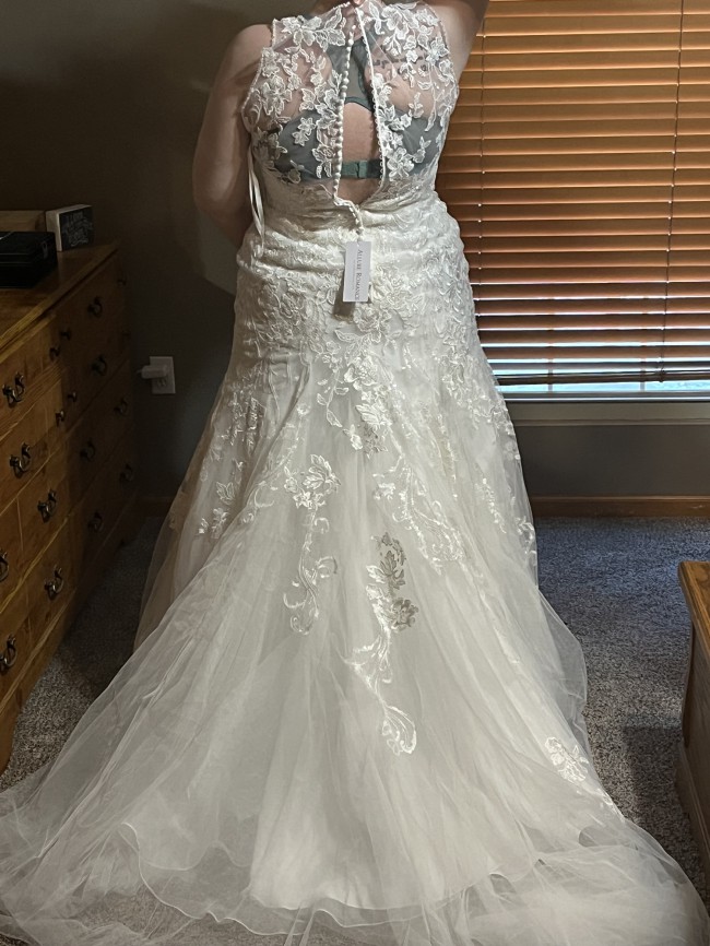 Allure Romance 3113 New Wedding Dress Save 10% - Stillwhite
