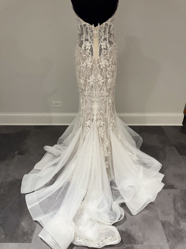 La Premiere Bridal, Graceful Sample Wedding Dress Save 68% - Stillwhite
