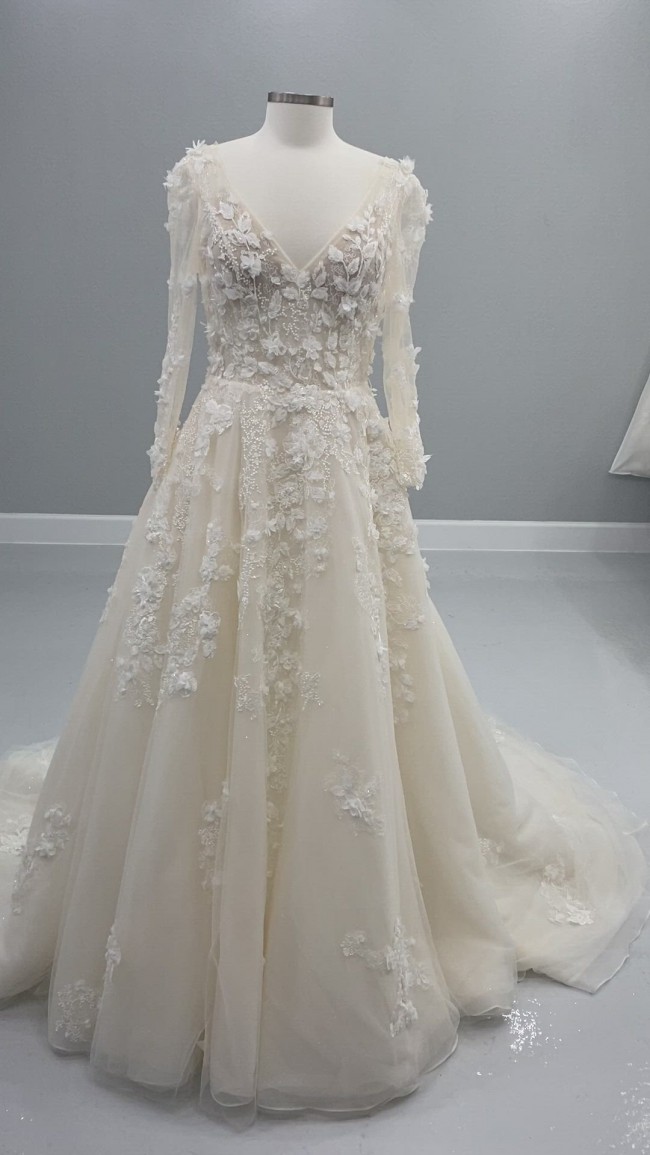 La Premiere Bridal Sample Wedding Dress Save 66% - Stillwhite