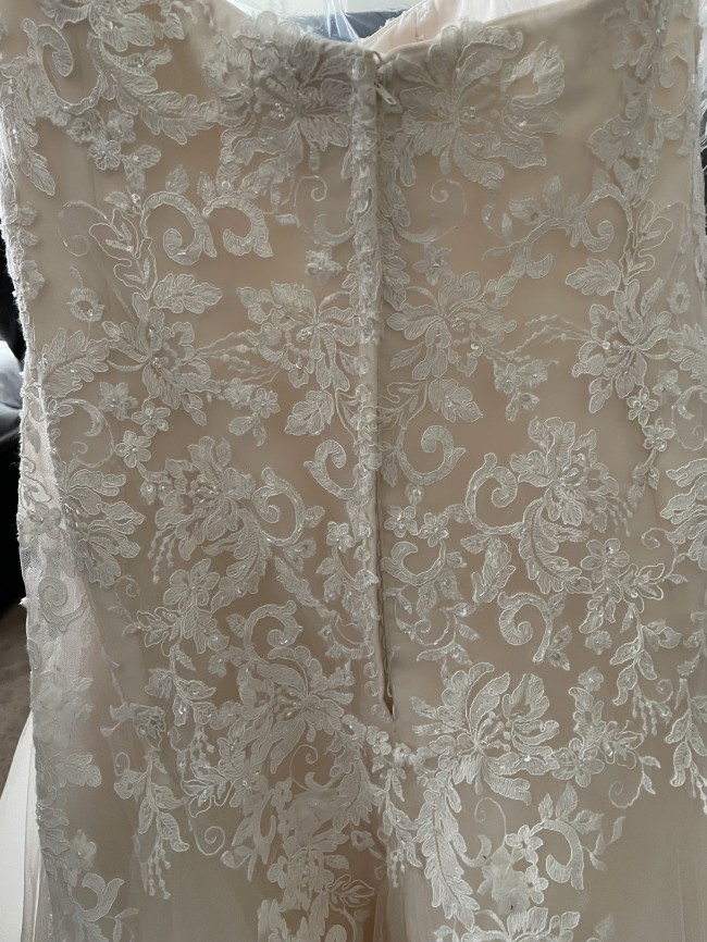Fit & Flare Sample Wedding Dress Save 25% - Stillwhite