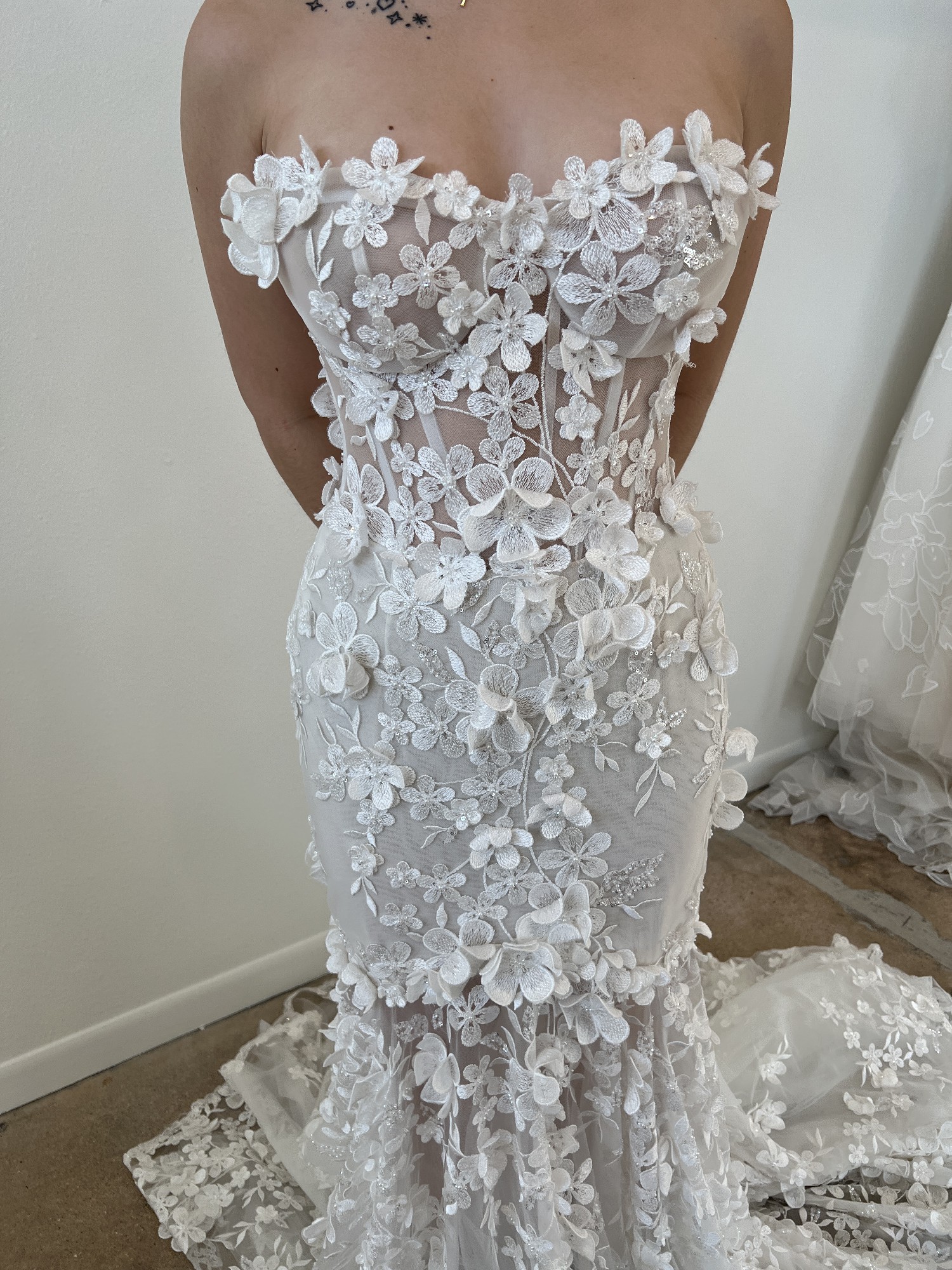 Gala, Carrie Sample Wedding Dress Save 30% - Stillwhite