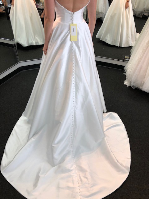 Allure Bridals 9570 New Wedding Dress Save 30% - Stillwhite