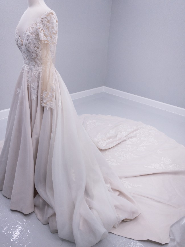 Justin Alexander Sample Wedding Dress Save 76% - Stillwhite