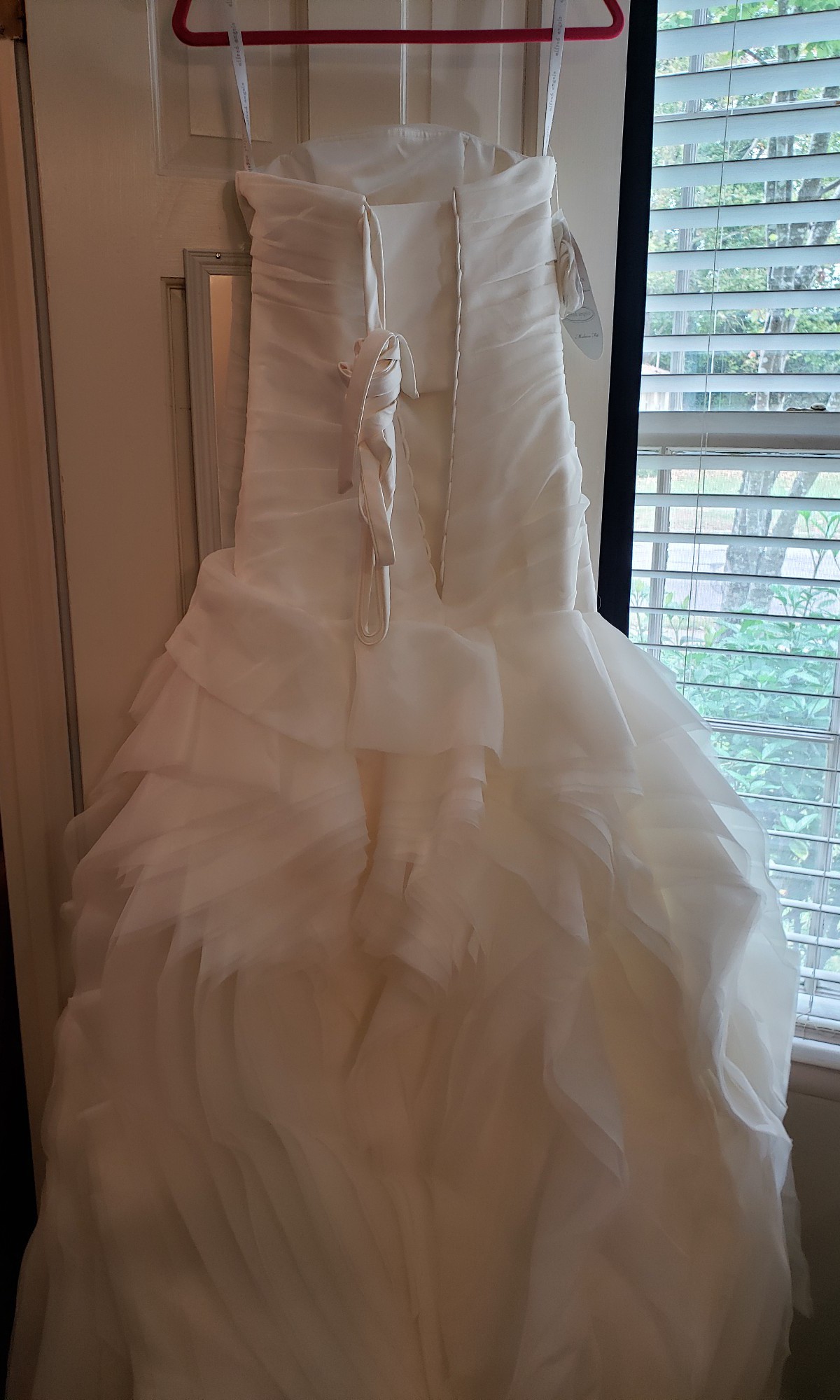 Alfred Angelo New Wedding Dress Save 68% - Stillwhite