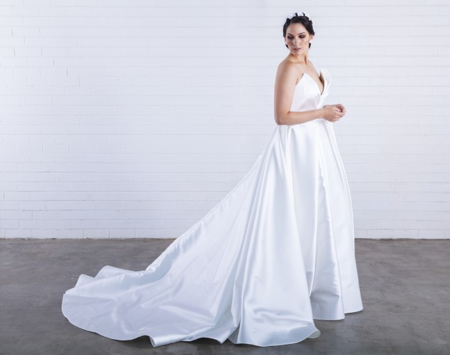 Jennifer Bowden Designs Brooke Sample Wedding Dress Save 50% - Stillwhite
