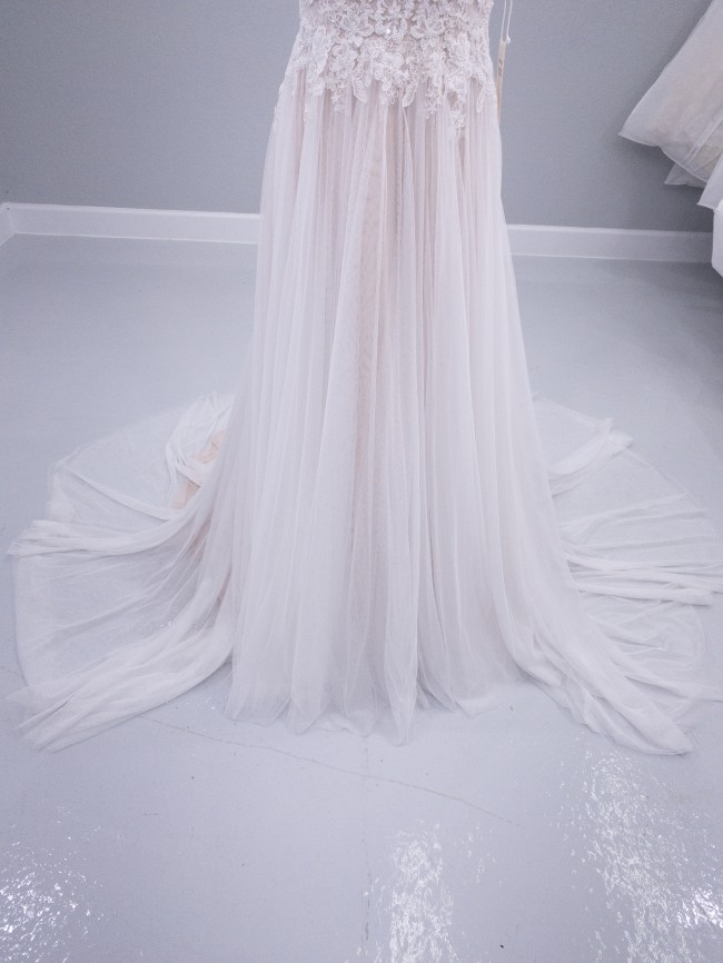 Private Label LV3021 LL Sample Wedding Dress Save 80% - Stillwhite