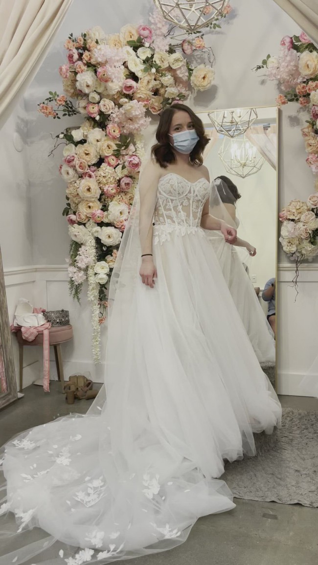 Calla Blanche Jordan LA21104 Wedding Dress Save 64% - Stillwhite