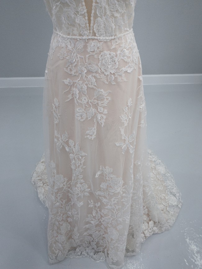 Justin Alexander Rings by Justin Alexander 55032 Sample Wedding Dress ...