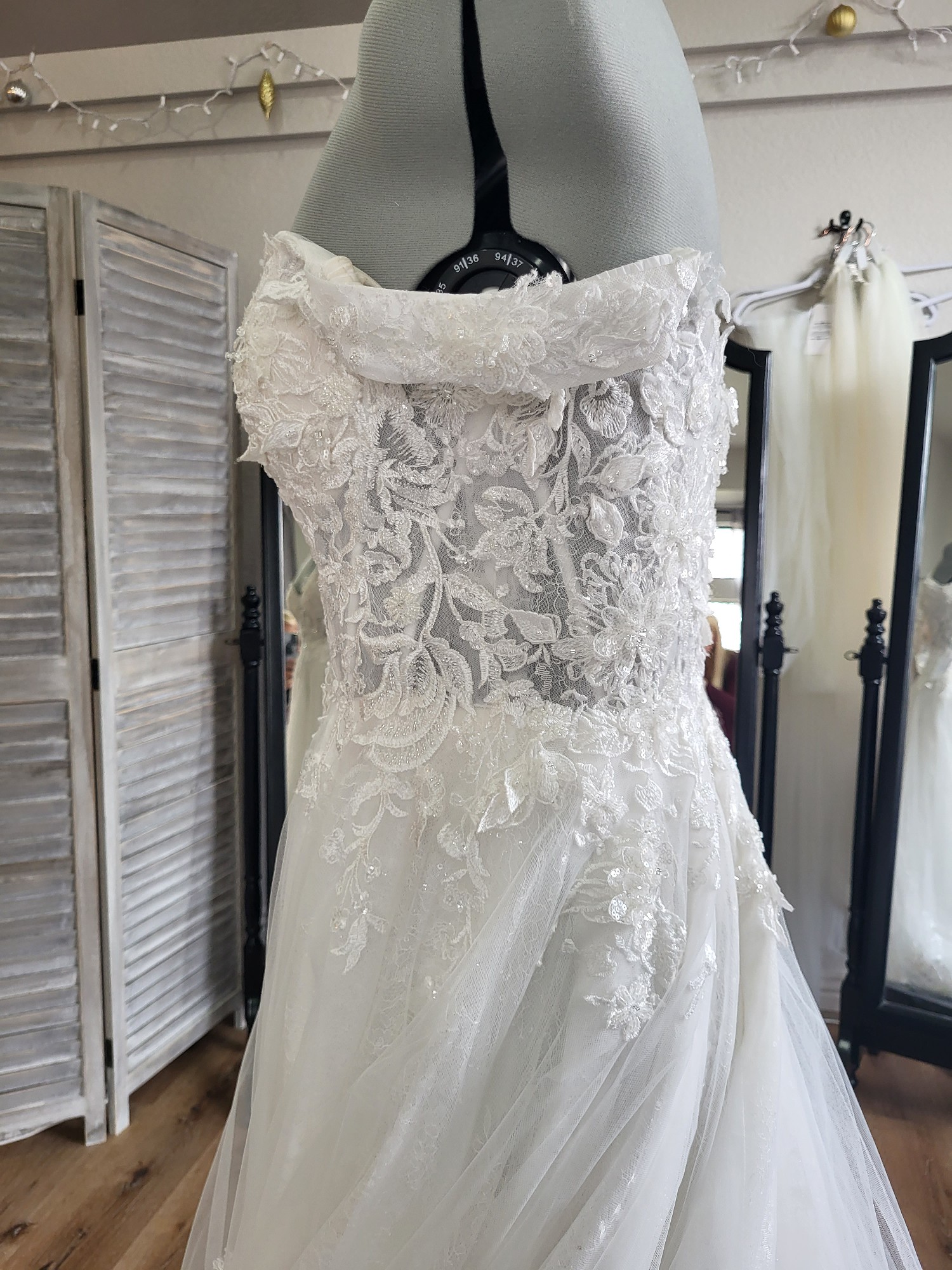 Lux&Love, 6011 Wedding Dress Save 40% - Stillwhite